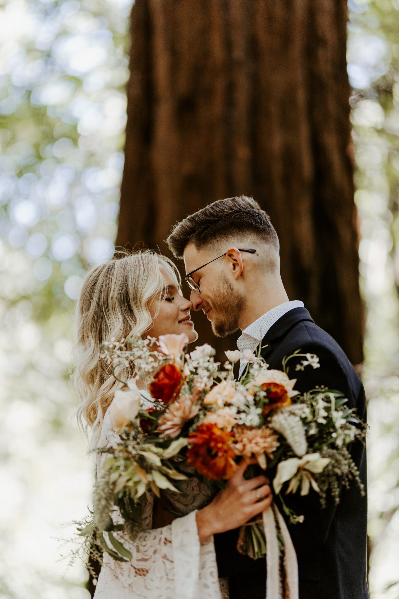 How To Elope In The Redwoods - venturetoelope.com