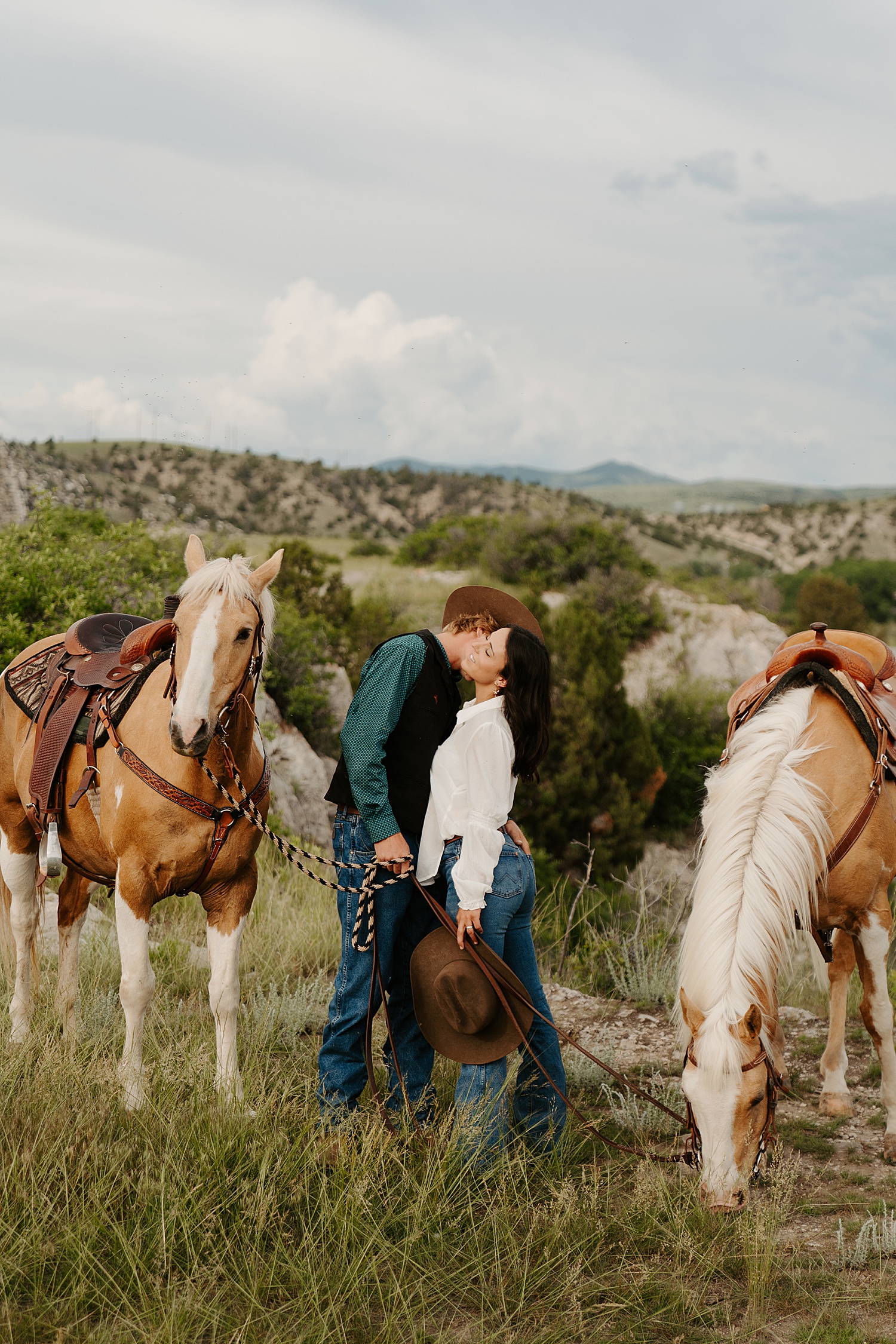 Western Couples Session in Big Sky Country - venturetoelope.com
