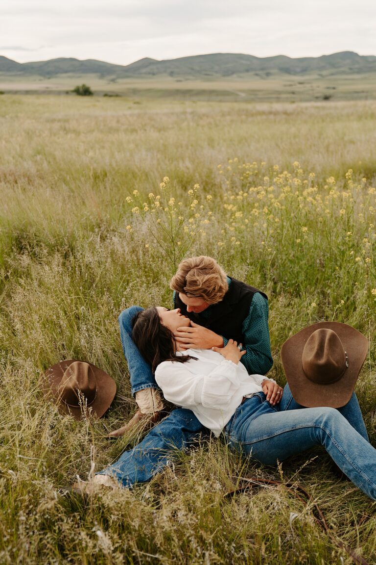 Western Couples Session in Big Sky Country - venturetoelope.com